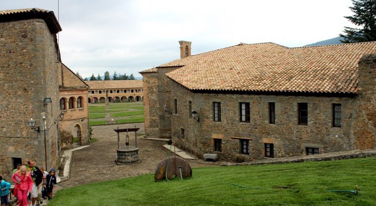 Que ver en Jaca. Visita a Jaca, capital de los Pirineos Aragoneses.